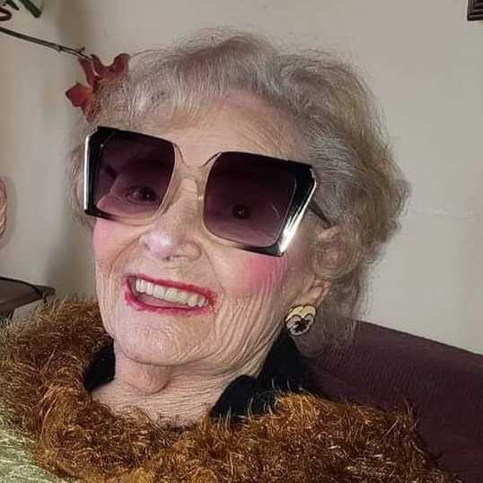 ALINE ALICIA ISAIS ESCALANTE | El Ángel